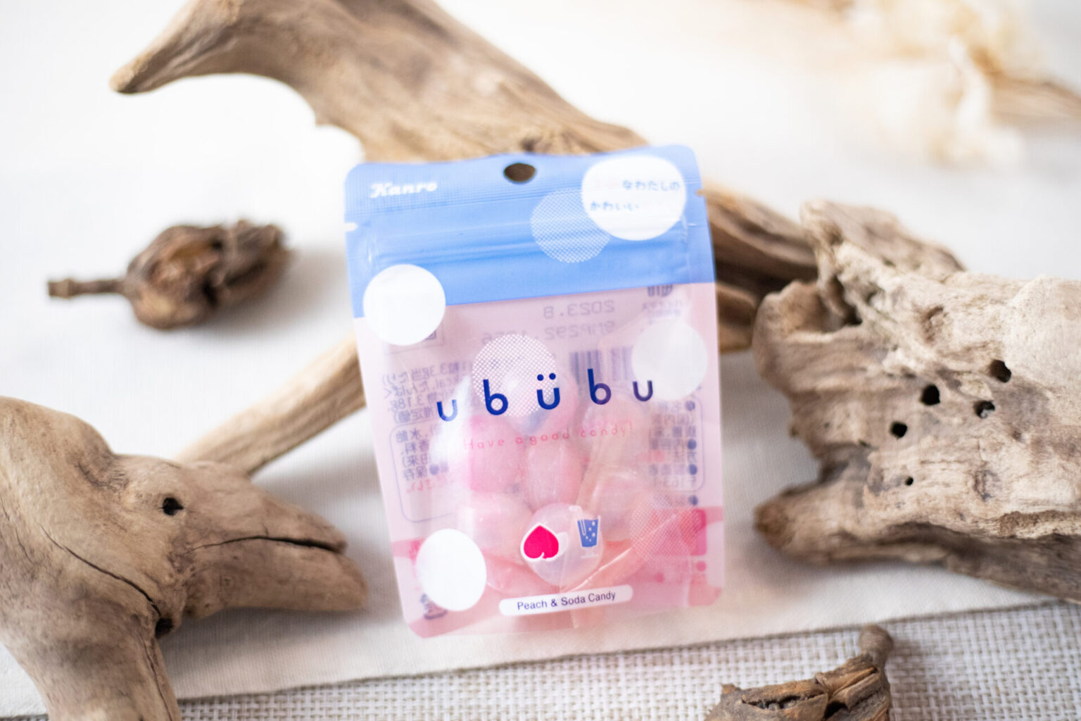 カンロ『ububuキャンディ ももソーダ味』は甘ずっぱいももの風味が上品な、かわいいパッケージの実力派キャンディ！ | えんぎ株式会社 ...
